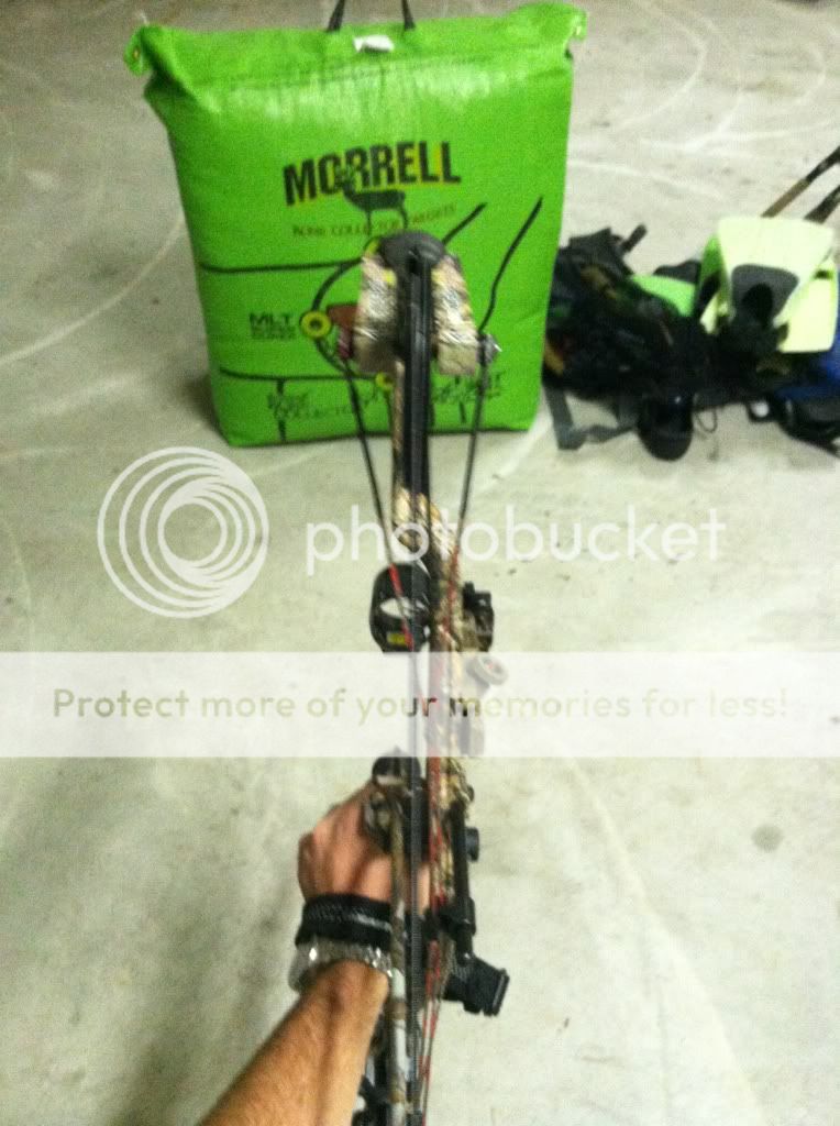 Does this look like Cam lean to you? | Archery Talk Forum